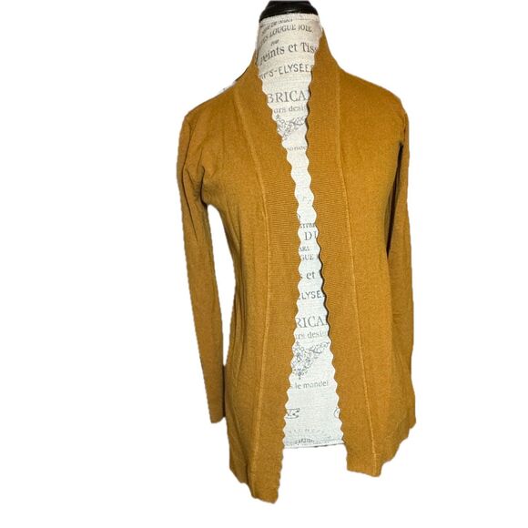 Cyrus | Sweaters | Scallop Edge Cardigan Evolution By Cyrus Xsp | Poshmark